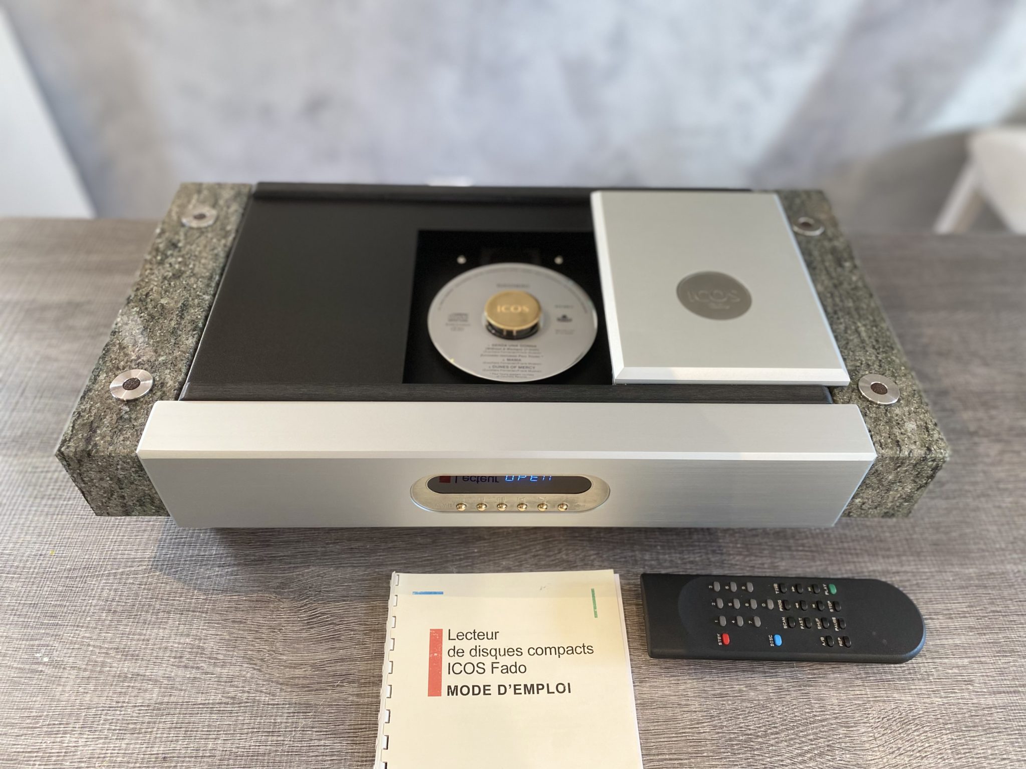 Épuisé : ICOS Elsberg FADO – CD Player – – Vintage-Audio-Conseils